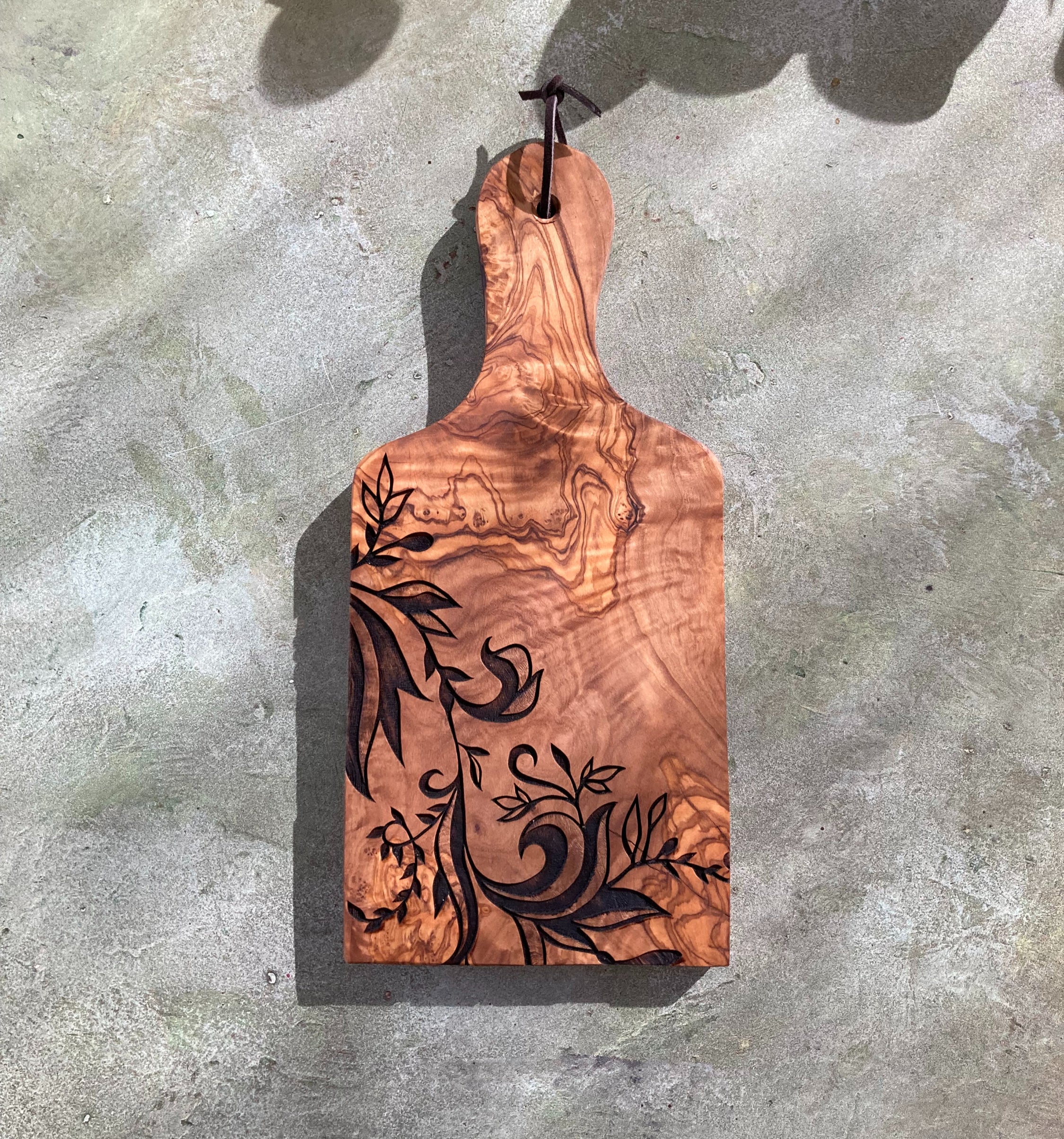 Engraved Olive Wood Paddle Board – Italian Renaissance Design, Charcut ...
